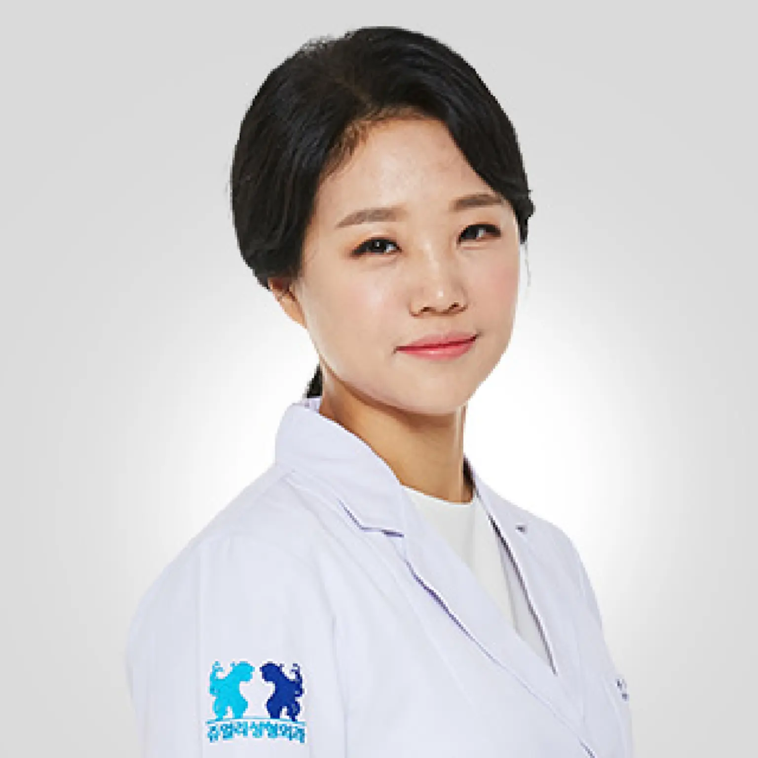 Dr. Sujin Hwang | Jewelry Plastic Surgery