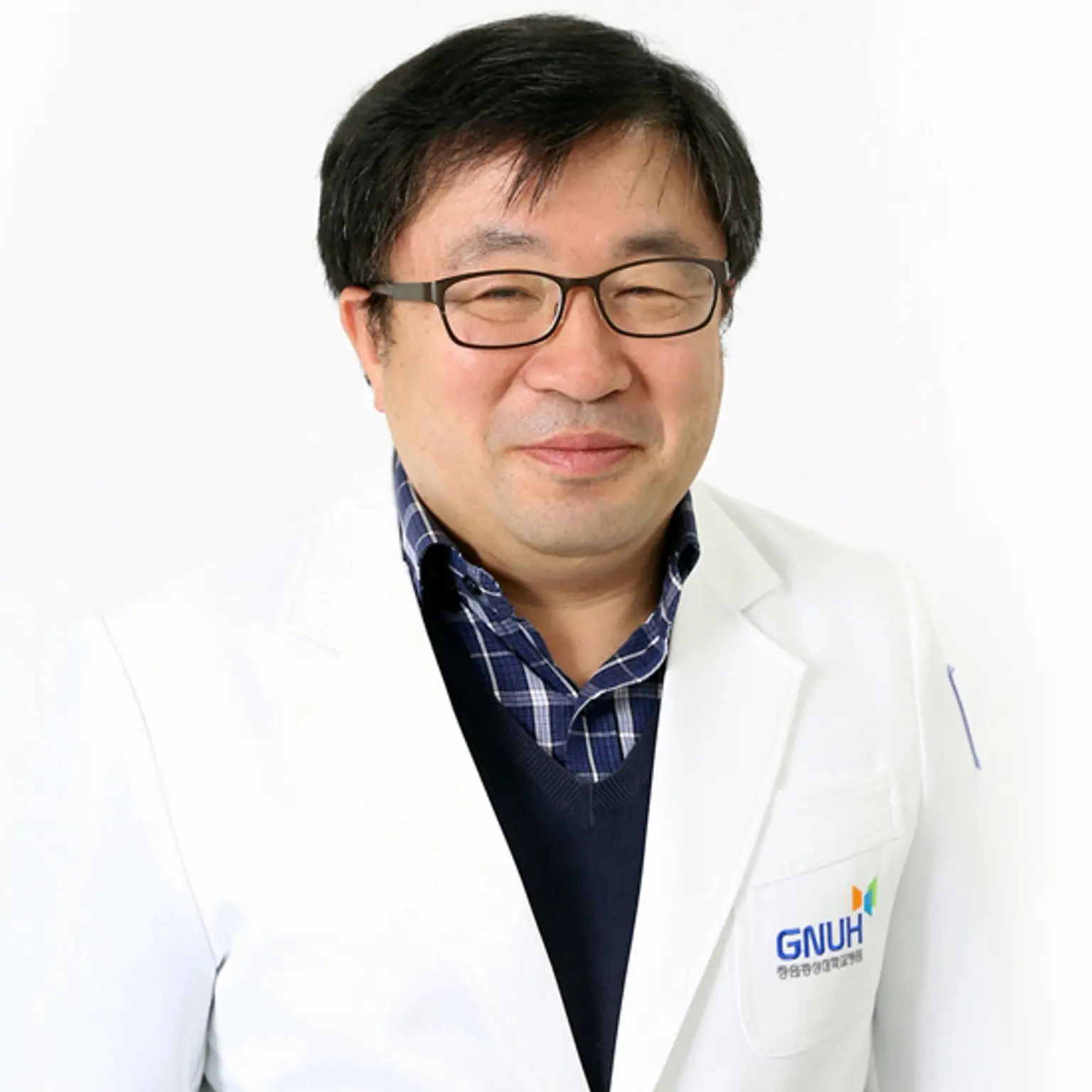 Dr. Parque Chan-Hoo | Hospital Changwon de la Universidad Nacional de ...