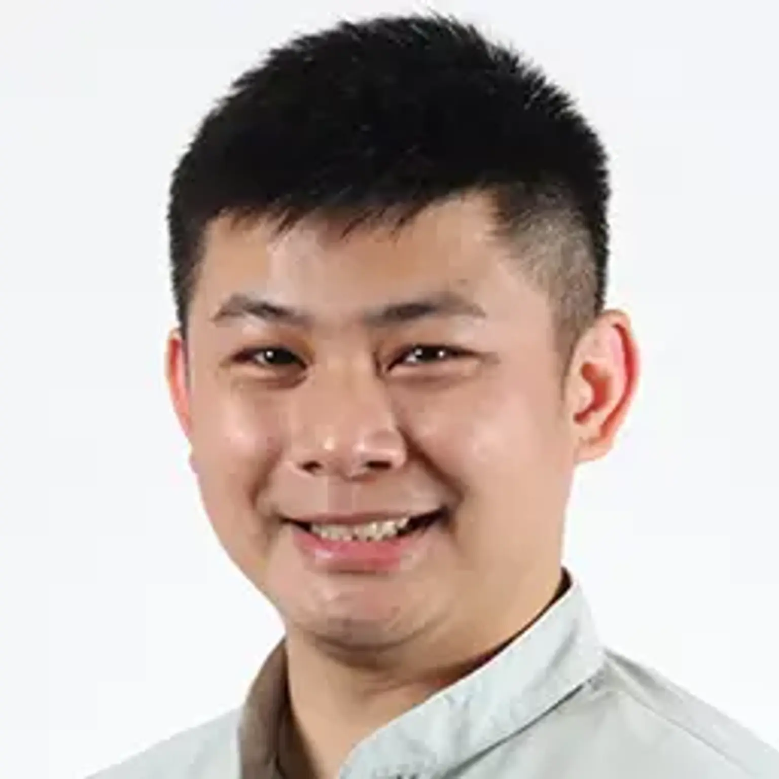 Dr. Chong Cheng Lin | We Smile Dental Clinic KL